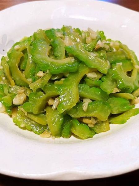 苦瓜怎么炒好吃不苦_苦瓜做法大全家常-第1张图片-山城妙识 苦瓜怎么炒好吃不苦_苦瓜做法大全家常-第1张图片-山城妙识