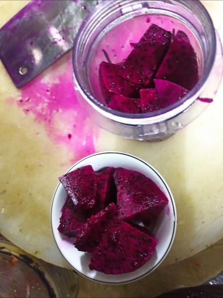 火龙果面条怎么做_火龙果面条的做法大全-第2张图片-山城妙识 火龙果面条怎么做_火龙果面条的做法大全-第2张图片-山城妙识