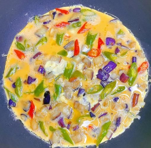 茄子鸡蛋怎么做才好吃_家常茄子鸡蛋做法步骤-第1张图片-山城妙识