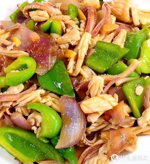 鱿鱼炒洋葱怎么做_鱿鱼炒洋葱家常做法-第1张图片-山城妙识