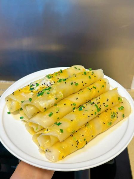 鸡蛋饼怎么做才松软_鸡蛋饼最简单的家常做法-第1张图片-山城妙识