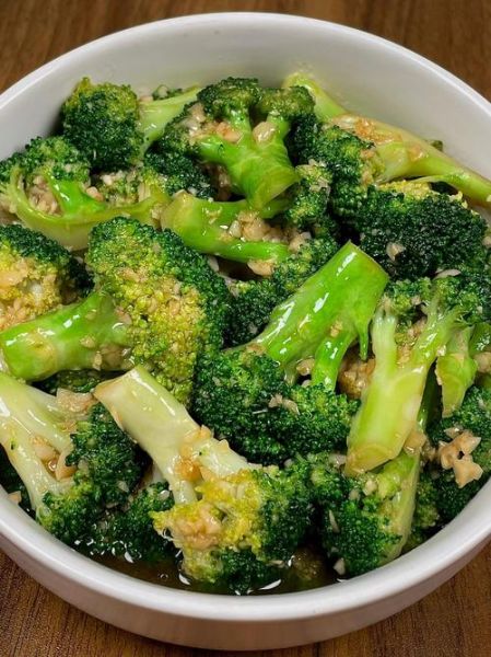 西兰花怎么炒好吃_西兰花焯水几分钟-第1张图片-山城妙识 西兰花怎么炒好吃_西兰花焯水几分钟-第1张图片-山城妙识