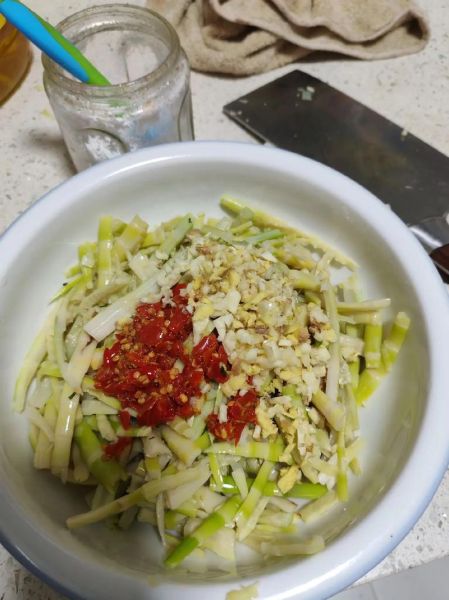 新鲜竹笋怎么做好吃_新鲜竹笋焯水几分钟-第2张图片-山城妙识