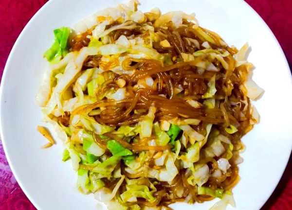 圆白菜炒粉条怎么做_圆白菜炒粉条的家常做法-第2张图片-山城妙识 圆白菜炒粉条怎么做_圆白菜炒粉条的家常做法-第2张图片-山城妙识