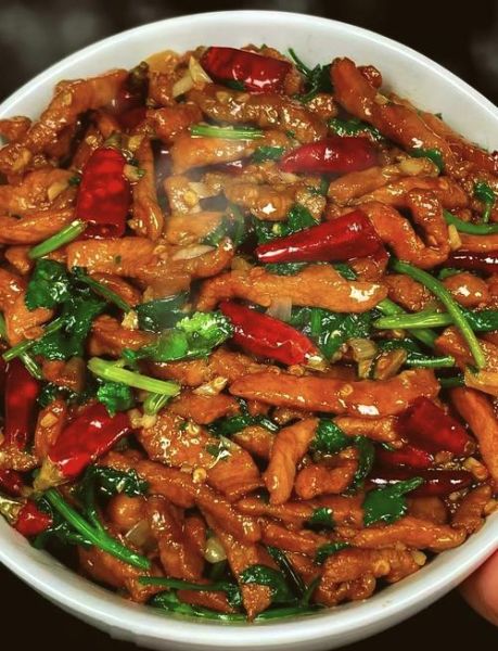 香菜炒肉丝怎么炒好吃_香菜炒肉丝的家常做法-第3张图片-山城妙识 香菜炒肉丝怎么炒好吃_香菜炒肉丝的家常做法-第3张图片-山城妙识