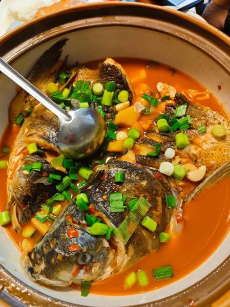 红烧鱼头怎么做_红烧鱼头最正宗的做法-第1张图片-山城妙识 红烧鱼头怎么做_红烧鱼头最正宗的做法-第1张图片-山城妙识