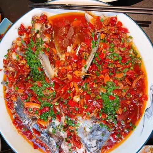 鱼头怎么做好吃_剁椒鱼头家常做法-第1张图片-山城妙识 鱼头怎么做好吃_剁椒鱼头家常做法-第1张图片-山城妙识