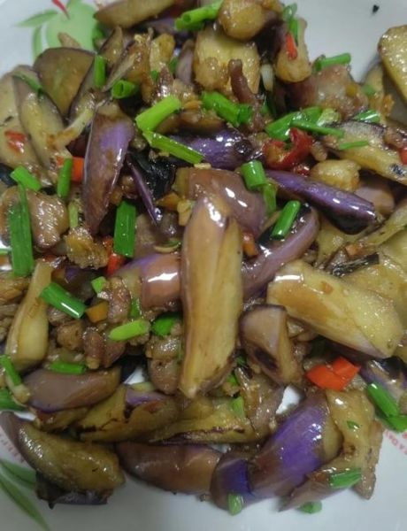 油糊茄子怎么做_茄子不吸油的秘诀-第1张图片-山城妙识 油糊茄子怎么做_茄子不吸油的秘诀-第1张图片-山城妙识