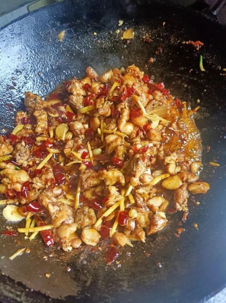 爆炒兔子肉怎么做_家常做法步骤详解-第1张图片-山城妙识