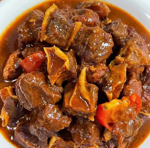西红柿炖牛腩怎么做_正宗做法窍门-第1张图片-山城妙识