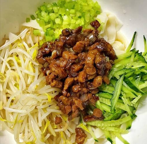 韩式炸酱面怎么做_正宗韩式炸酱面做法-第1张图片-山城妙识 韩式炸酱面怎么做_正宗韩式炸酱面做法-第1张图片-山城妙识