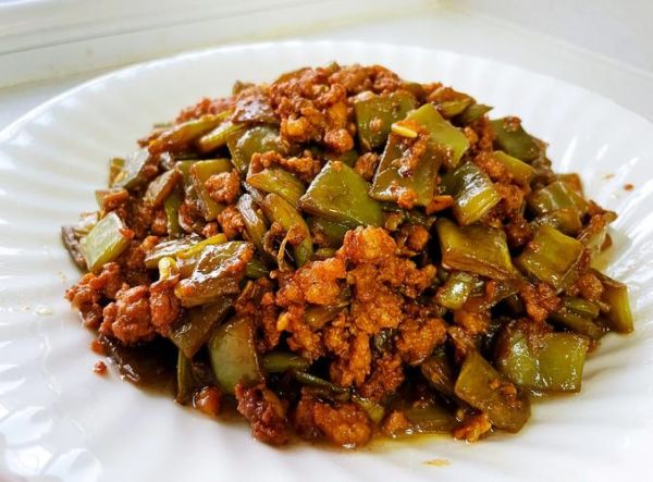 豆角炒肉末怎么做_豆角炒肉末需要焯水吗-第3张图片-山城妙识 豆角炒肉末怎么做_豆角炒肉末需要焯水吗-第3张图片-山城妙识