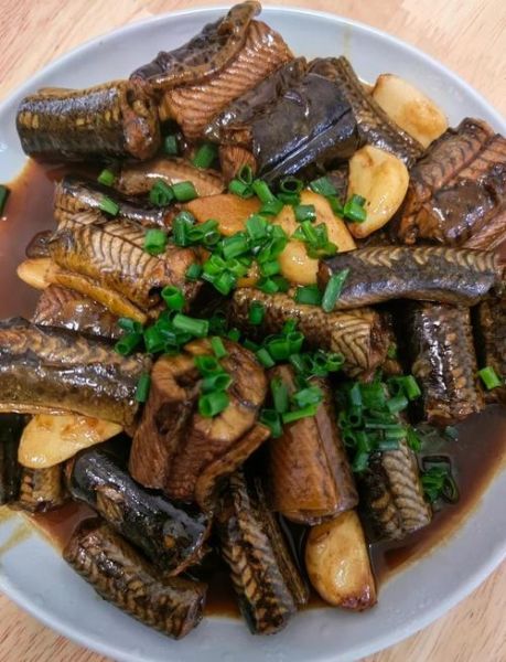 爆炒鳝段怎么做才脆嫩_正宗爆炒鳝段做法-第1张图片-山城妙识 爆炒鳝段怎么做才脆嫩_正宗爆炒鳝段做法-第1张图片-山城妙识