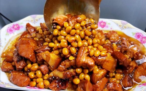 黄豆红烧肉怎么做_黄豆红烧肉的家常做法-第1张图片-山城妙识 黄豆红烧肉怎么做_黄豆红烧肉的家常做法-第1张图片-山城妙识