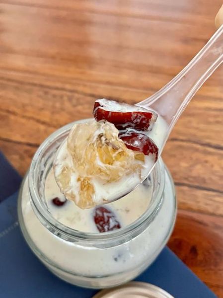 桃胶红枣枸杞牛奶怎么做_桃胶红枣枸杞牛奶的功效与禁忌-第1张图片-山城妙识 桃胶红枣枸杞牛奶怎么做_桃胶红枣枸杞牛奶的功效与禁忌-第1张图片-山城妙识