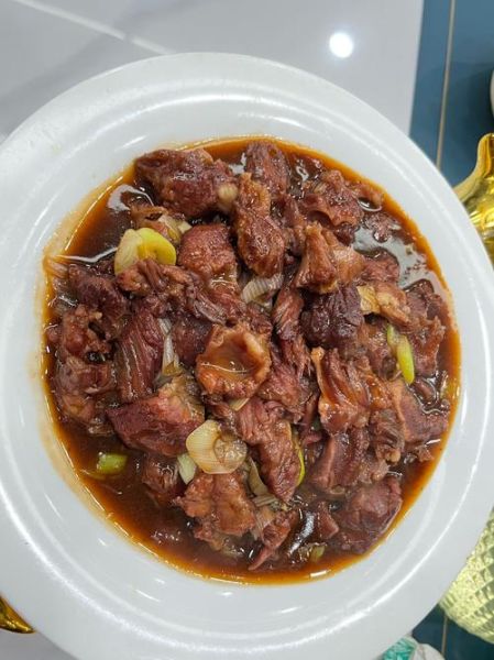 焖牛肉怎么做_焖牛肉用什么部位最好-第3张图片-山城妙识 焖牛肉怎么做_焖牛肉用什么部位最好-第3张图片-山城妙识