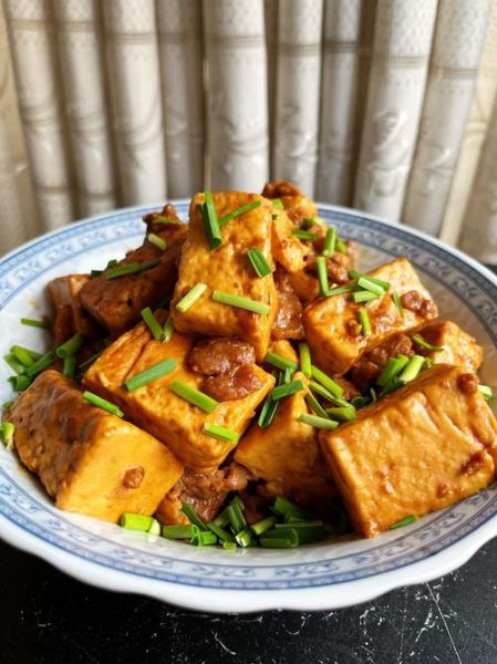 家常红烧豆腐怎么做_红烧豆腐用老豆腐还是嫩豆腐-第1张图片-山城妙识 家常红烧豆腐怎么做_红烧豆腐用老豆腐还是嫩豆腐-第1张图片-山城妙识