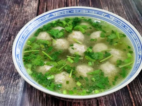 汆丸子怎么做好吃_汆丸子做法步骤详解-第1张图片-山城妙识 汆丸子怎么做好吃_汆丸子做法步骤详解-第1张图片-山城妙识