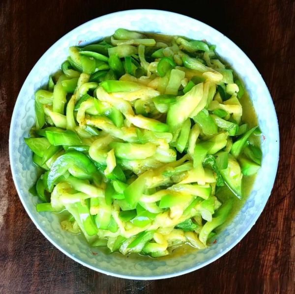 青椒炒黄瓜怎么做_青椒炒黄瓜的家常做法-第3张图片-山城妙识