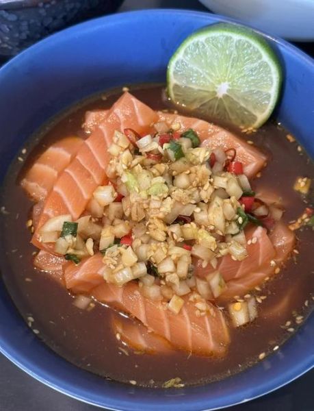 三文鱼碎肉怎么做好吃_三文鱼碎肉的做法大全-第2张图片-山城妙识