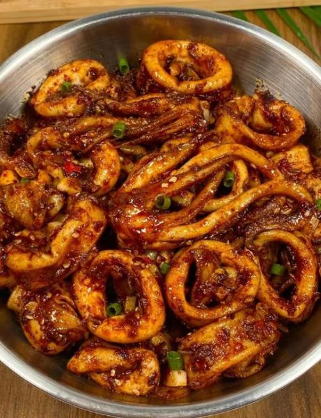 孜然鱿鱼怎么做才嫩_孜然鱿鱼的家常做法-第1张图片-山城妙识