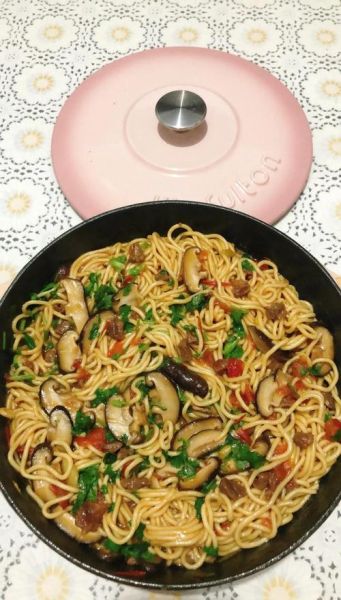 香菇肉丁打卤面怎么做_香菇肉丁卤子怎么调-第2张图片-山城妙识 香菇肉丁打卤面怎么做_香菇肉丁卤子怎么调-第2张图片-山城妙识