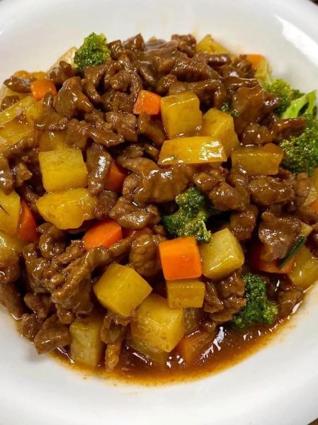 牛肉烧土豆怎么做才好吃_正宗做法步骤-第1张图片-山城妙识 牛肉烧土豆怎么做才好吃_正宗做法步骤-第1张图片-山城妙识