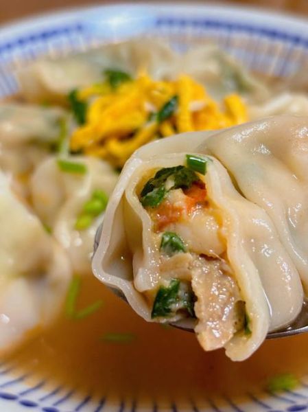 虾米馄饨的做法大全_如何调出鲜掉眉毛的汤底-第2张图片-山城妙识 虾米馄饨的做法大全_如何调出鲜掉眉毛的汤底-第2张图片-山城妙识