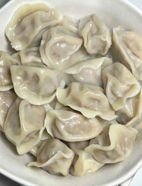 速冻水饺怎么煮不破皮_速冻水饺需要解冻吗-第1张图片-山城妙识 速冻水饺怎么煮不破皮_速冻水饺需要解冻吗-第1张图片-山城妙识