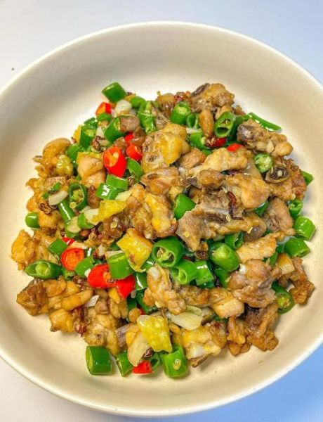 尖椒鸡块怎么炒才嫩_尖椒鸡块家常做法-第1张图片-山城妙识 尖椒鸡块怎么炒才嫩_尖椒鸡块家常做法-第1张图片-山城妙识