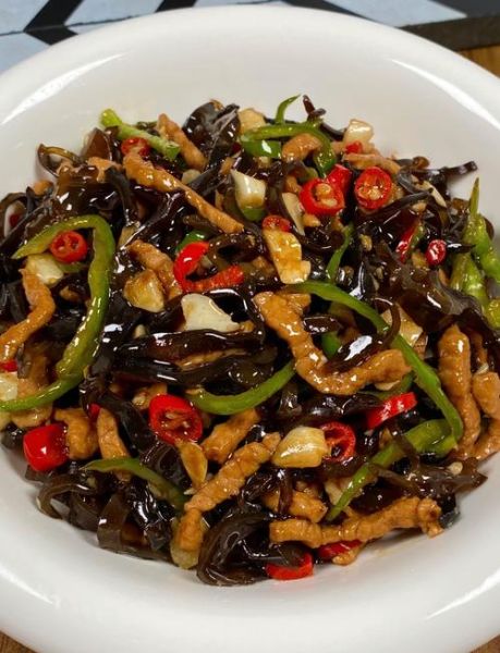 木耳红烧肉怎么做_木耳红烧肉的做法窍门-第1张图片-山城妙识 木耳红烧肉怎么做_木耳红烧肉的做法窍门-第1张图片-山城妙识