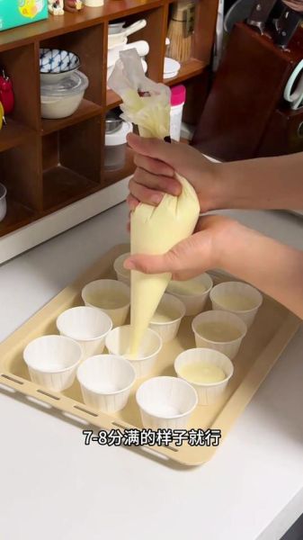 6个鸡蛋的蛋糕怎么做_家用烤箱温度时间设置-第2张图片-山城妙识