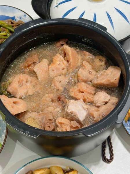 藕排骨汤怎么做_藕排骨汤的家常做法-第2张图片-山城妙识