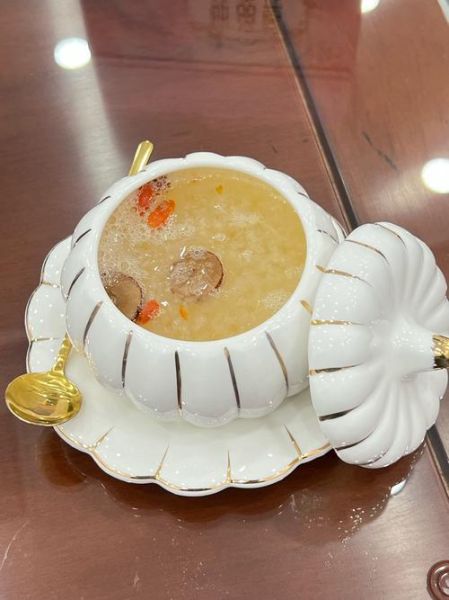 燕窝炖银耳怎么做_燕窝炖银耳的功效与禁忌-第2张图片-山城妙识