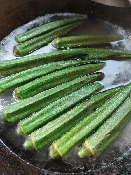 凉拌秋葵怎么做好吃_凉拌秋葵焯水几分钟-第2张图片-山城妙识 凉拌秋葵怎么做好吃_凉拌秋葵焯水几分钟-第2张图片-山城妙识