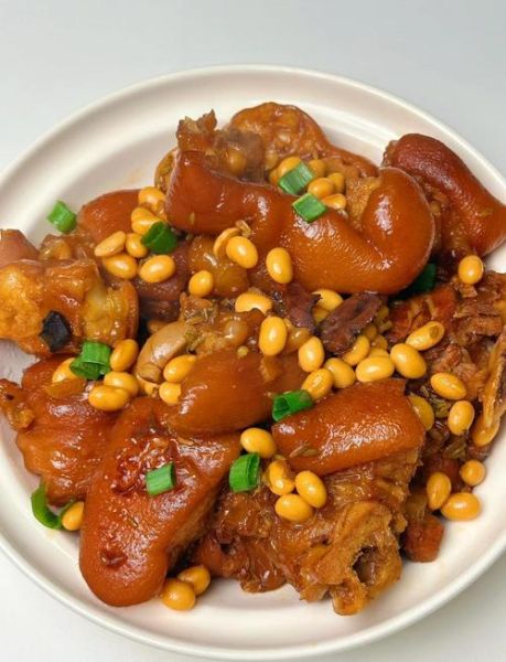 孕妇能吃猪蹄炖黄豆吗_怎么做才安全-第1张图片-山城妙识 孕妇能吃猪蹄炖黄豆吗_怎么做才安全-第1张图片-山城妙识