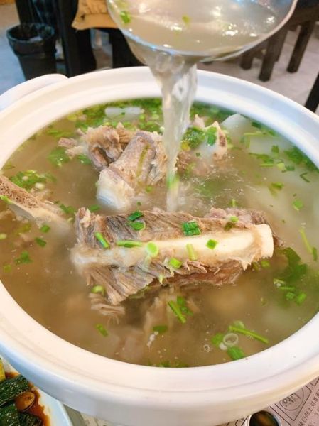 牛骨火锅怎么做_牛骨火锅汤底配方-第1张图片-山城妙识 牛骨火锅怎么做_牛骨火锅汤底配方-第1张图片-山城妙识