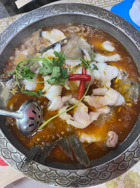 石锅鱼怎么做_石锅鱼的做法视频教程-第3张图片-山城妙识