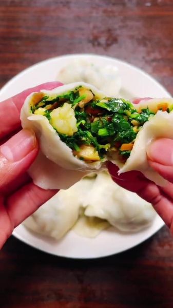 香菇素馅饺子怎么调馅_香菇素饺子馅放什么好吃-第3张图片-山城妙识