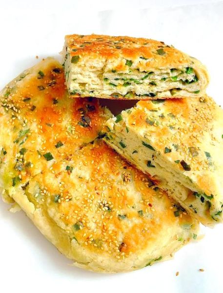 葱花油饼怎么做才酥脆_葱花油饼的做法窍门-第2张图片-山城妙识