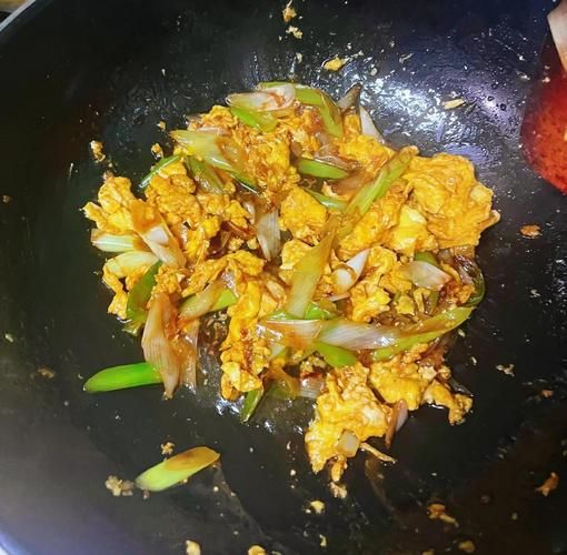 葱炒鸡蛋怎么炒才好吃_鸡蛋嫩滑葱香浓的做法-第1张图片-山城妙识 葱炒鸡蛋怎么炒才好吃_鸡蛋嫩滑葱香浓的做法-第1张图片-山城妙识