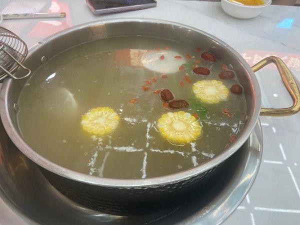 清汤牛肉火锅汤底怎么做_清汤牛肉火锅汤底配方-第2张图片-山城妙识 清汤牛肉火锅汤底怎么做_清汤牛肉火锅汤底配方-第2张图片-山城妙识