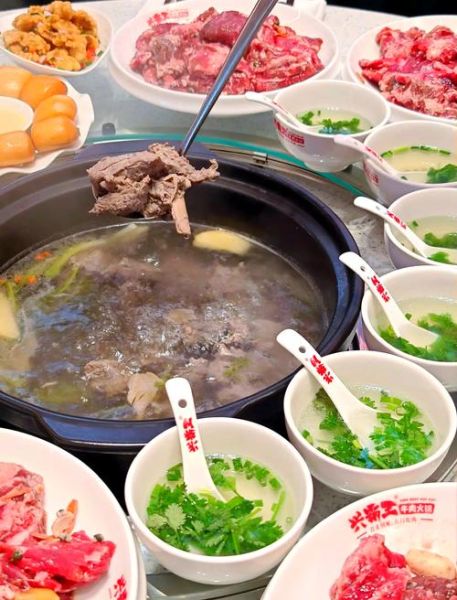 清汤牛肉火锅汤底怎么做_清汤牛肉火锅汤底配方-第1张图片-山城妙识 清汤牛肉火锅汤底怎么做_清汤牛肉火锅汤底配方-第1张图片-山城妙识