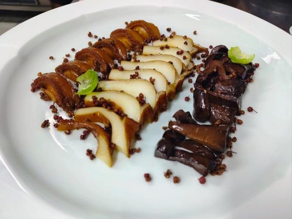 中餐摆盘装饰技巧_如何让菜品更精致-第2张图片-山城妙识 中餐摆盘装饰技巧_如何让菜品更精致-第2张图片-山城妙识