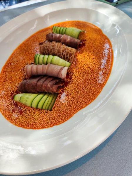 中餐摆盘装饰技巧_如何让菜品更精致-第3张图片-山城妙识 中餐摆盘装饰技巧_如何让菜品更精致-第3张图片-山城妙识