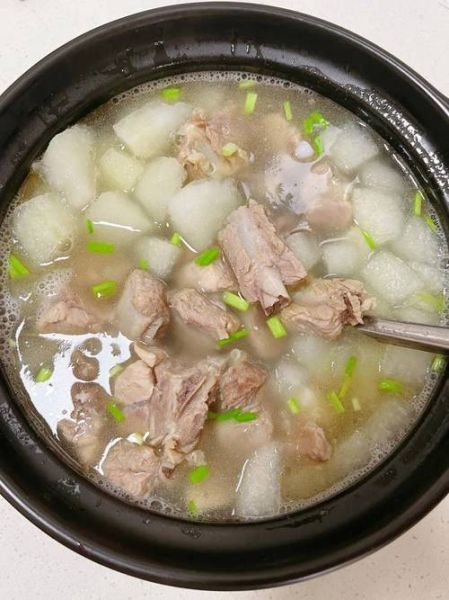 冬瓜排骨汤怎么炖最好喝_冬瓜排骨汤怎么炖最有营养-第1张图片-山城妙识 冬瓜排骨汤怎么炖最好喝_冬瓜排骨汤怎么炖最有营养-第1张图片-山城妙识