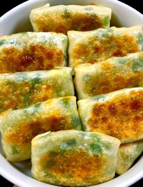 韭菜鸡蛋煎饼怎么做_韭菜鸡蛋煎饼热量高吗-第1张图片-山城妙识 韭菜鸡蛋煎饼怎么做_韭菜鸡蛋煎饼热量高吗-第1张图片-山城妙识