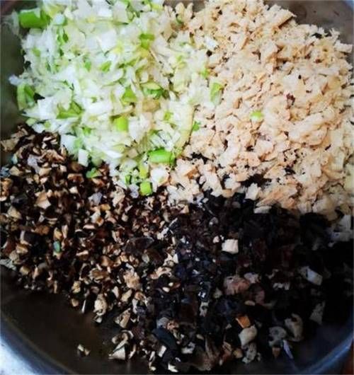 香菇三鲜馅饺子怎么做_素馅饺子馅怎么调才好吃-第3张图片-山城妙识 香菇三鲜馅饺子怎么做_素馅饺子馅怎么调才好吃-第3张图片-山城妙识