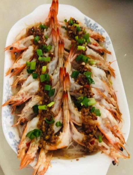 蒜蓉开边蒸虾怎么做_蒜蓉开边虾蒸几分钟-第1张图片-山城妙识 蒜蓉开边蒸虾怎么做_蒜蓉开边虾蒸几分钟-第1张图片-山城妙识