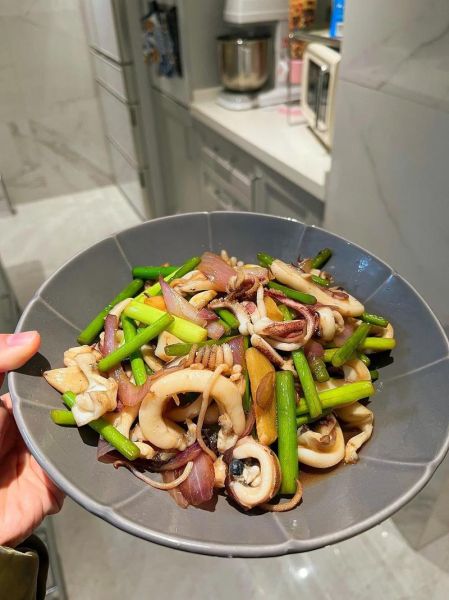 鱿鱼和什么菜炒好吃_家常鱿鱼炒蔬菜推荐-第2张图片-山城妙识 鱿鱼和什么菜炒好吃_家常鱿鱼炒蔬菜推荐-第2张图片-山城妙识